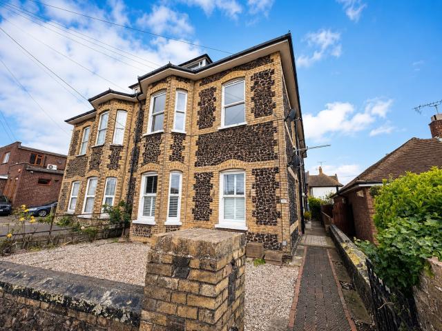 Apartment at St. Mildreds Road, Thanet