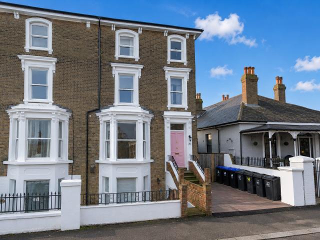 Apartment at St. Mildreds Road, Thanet