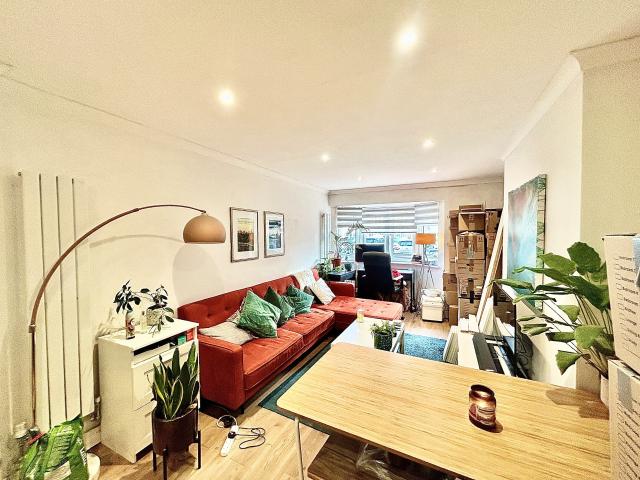 Apartment at St Stephens Close, Greater London