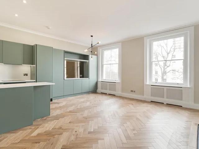 Apartment at St Stephen's Gardens, City of Westminster
