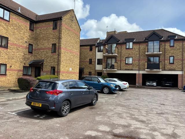 Apartment at St Stephen's Road, Greater London