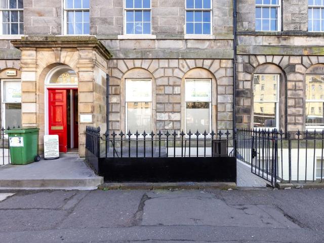 Apartment at St Patrick Square, City of Edinburgh
