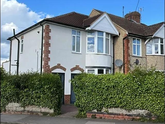 Apartment at St Paul's Crescent, Vale of White Horse