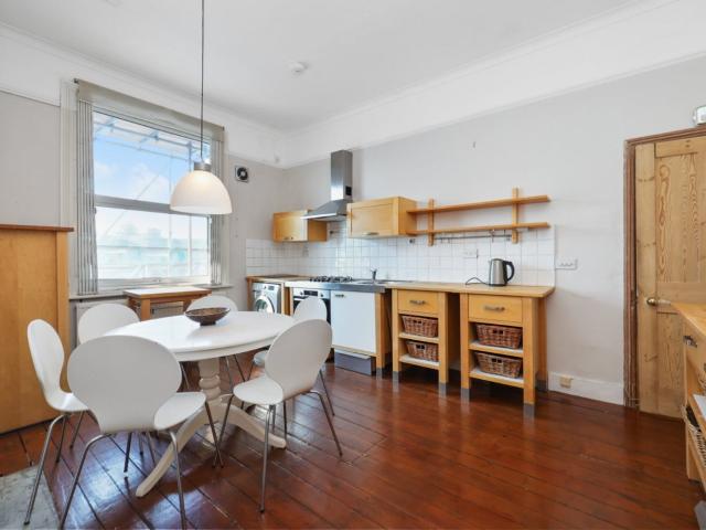Apartment at St. Pauls Avenue, Greater London
