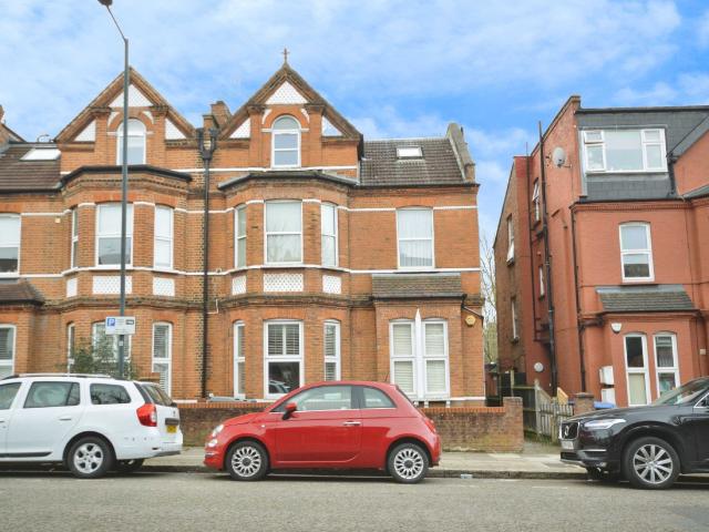 Apartment at St. Pauls Avenue, Greater London