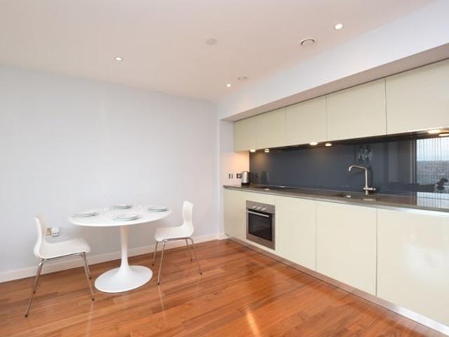 Apartment at St Paul's Drive, Wakefield