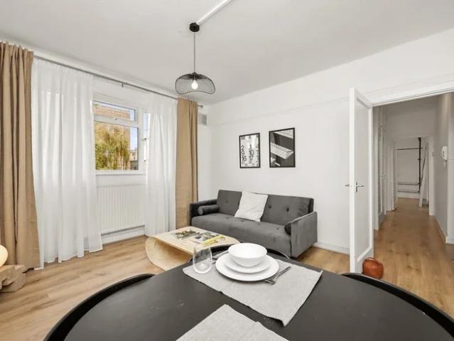 Apartment at St. Paul's Road, Greater London
