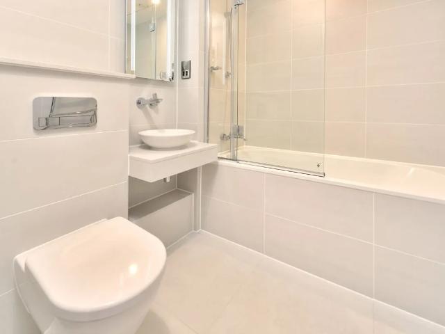 Apartment at St. Paul's Road, Greater London