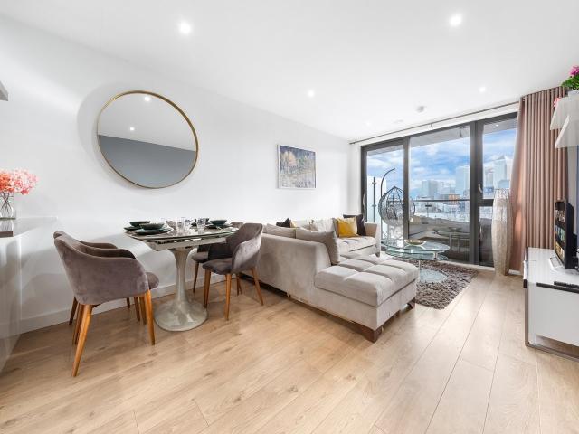 Apartment at St Paul's Way, Greater London