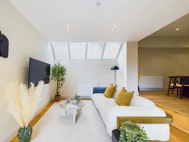 Apartment at St. Pancras Way, Greater London