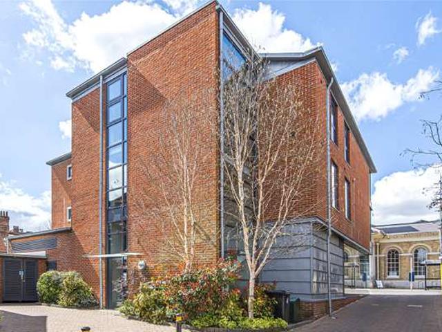 Apartment at St Peter Street, Winchester