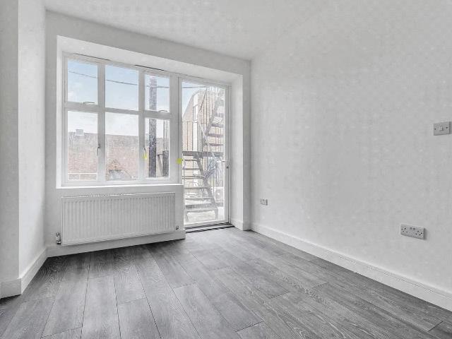 Apartment at St Peter's Street, St Albans
