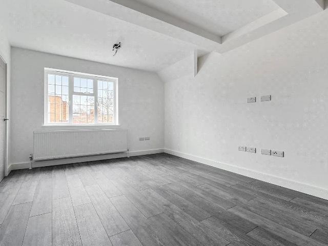 Apartment at St Peter's Street, St Albans
