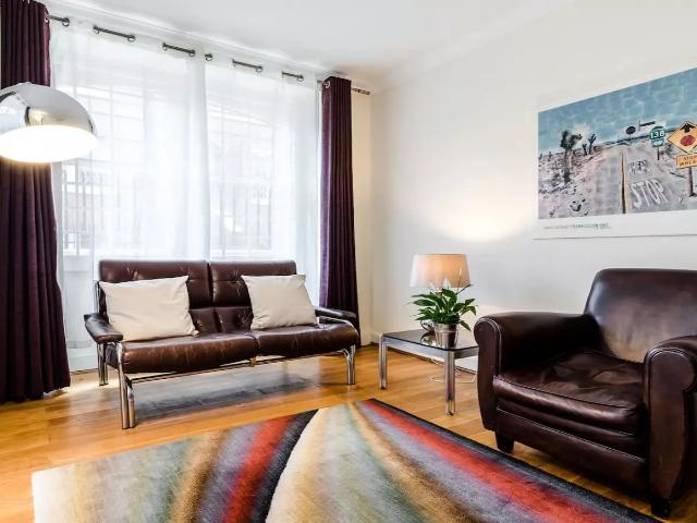 Apartment at St Petersburgh Mews, City of Westminster