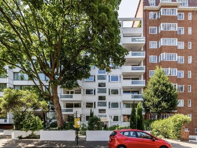 Apartment at St Petersburgh Place, City of Westminster