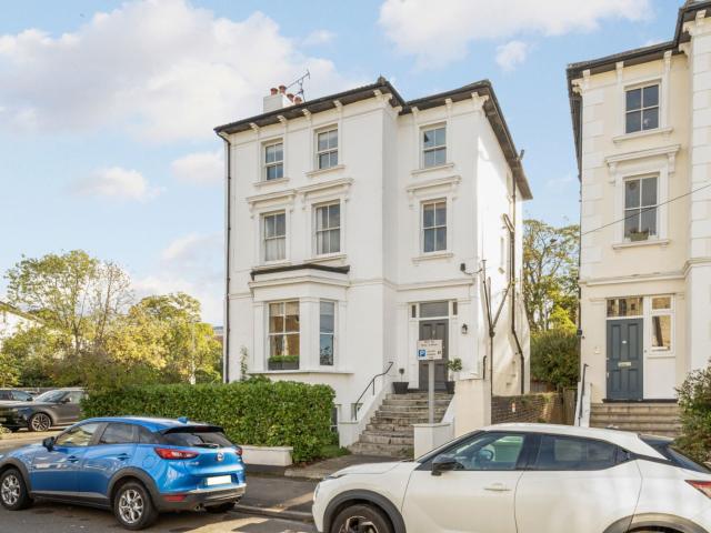 Apartment at St Philip's Road, Greater London