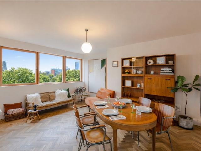 Apartment at St Quintin Avenue, Greater London