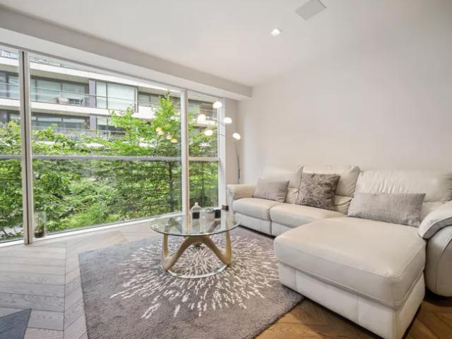 Apartment at St. Thomas Street, Greater London