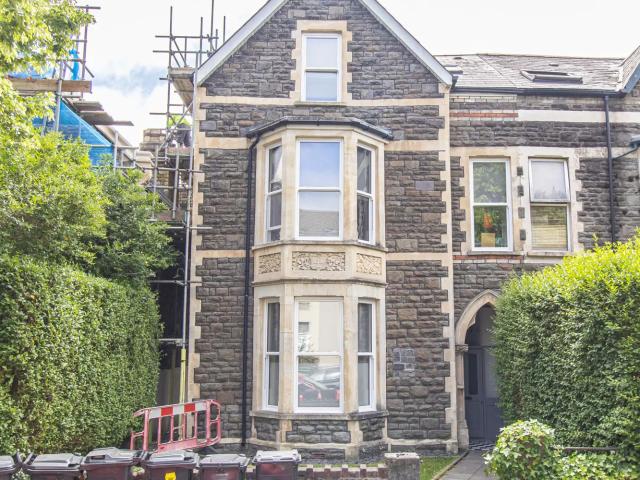 Apartment at Stacey Road, Cardiff