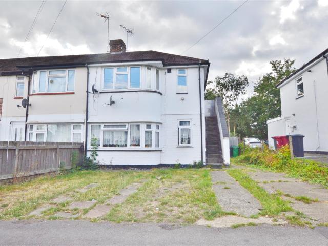 Apartment at Stafford Avenue, Slough