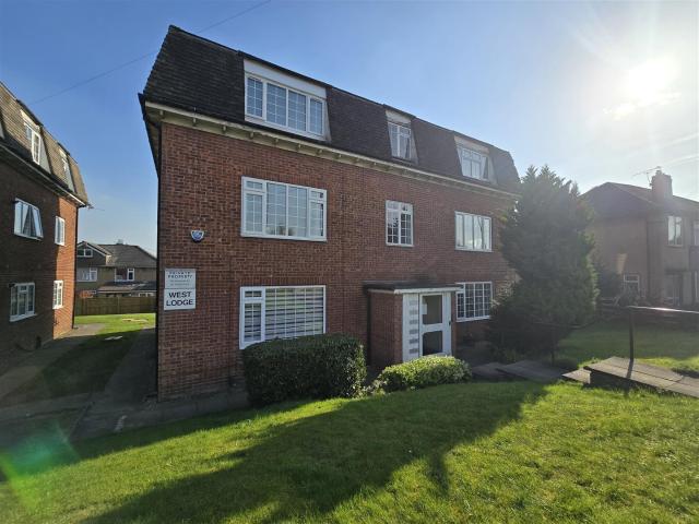Apartment at Stainbeck Lane, Leeds