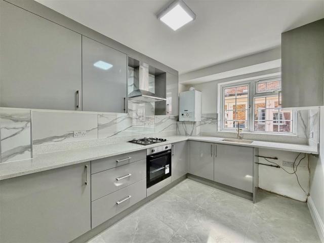 Apartment at Staines Road, Borough of Spelthorne