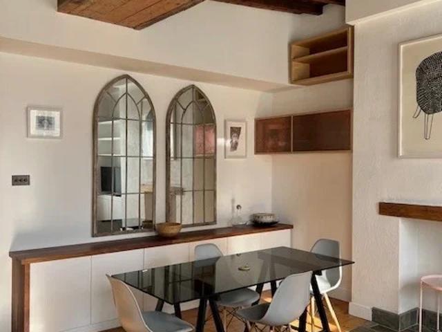 Apartment at Stamford Brook Avenue, Greater London