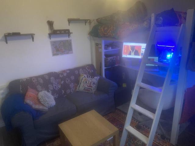 Apartment at Stamford Hill, Greater London