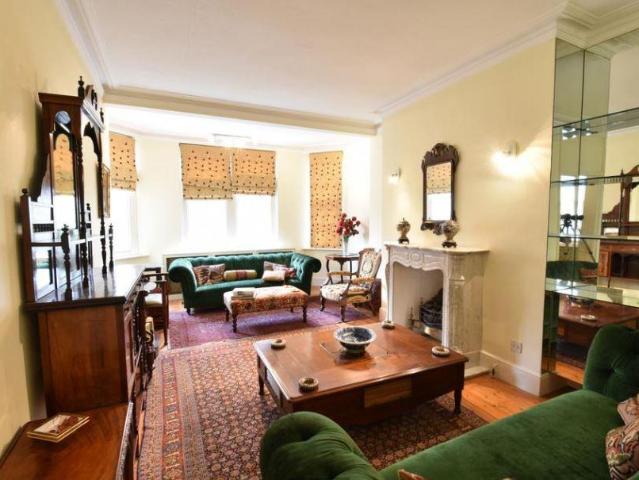 Apartment at Stanhope Gardens, Greater London