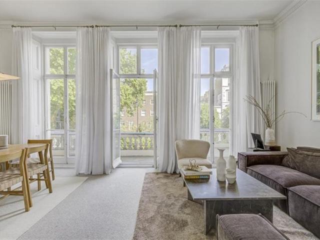 Apartment at Stanhope Gardens, Greater London