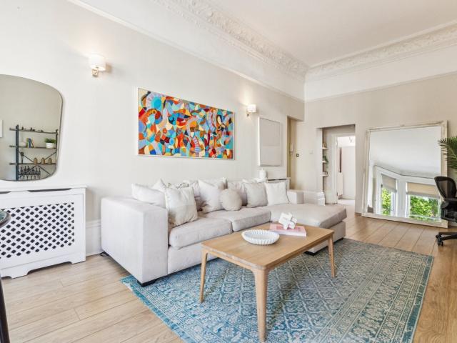 Apartment at Stanhope Mews West, Greater London