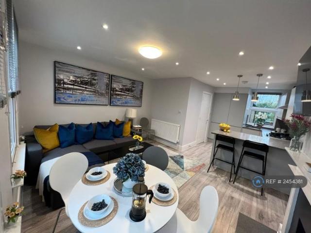 Apartment at Stanhope Road, Greater London