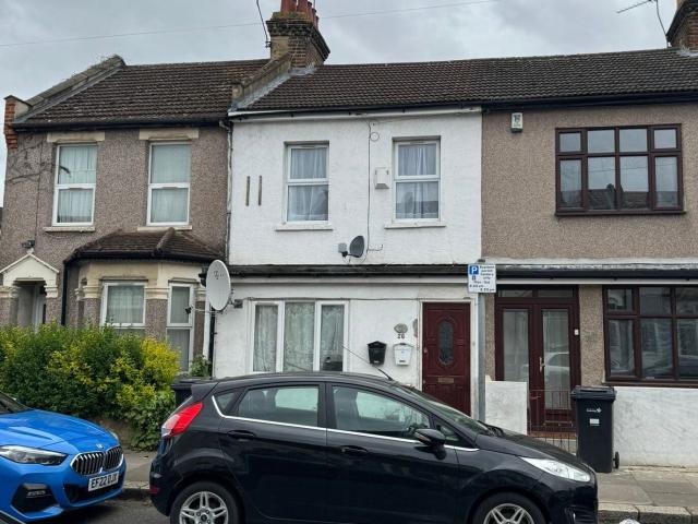 Apartment at Stanley Road, Greater London