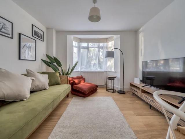 Apartment at Stanway Road, Oxford