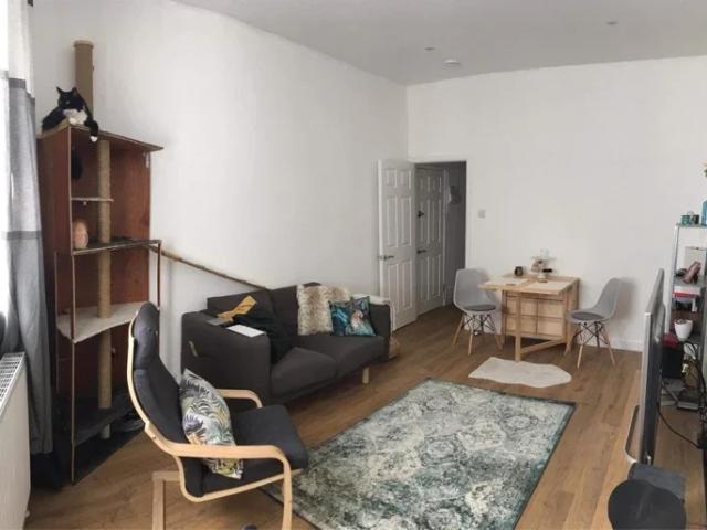 Apartment at Staple Hill Road, Bristol