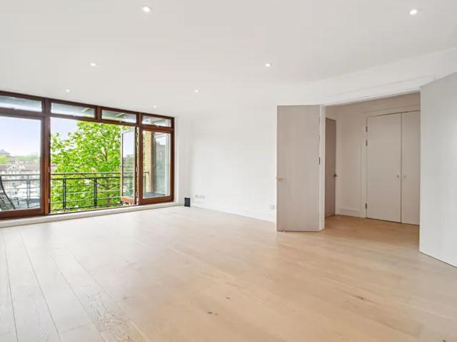 Apartment at Star Place, Greater London