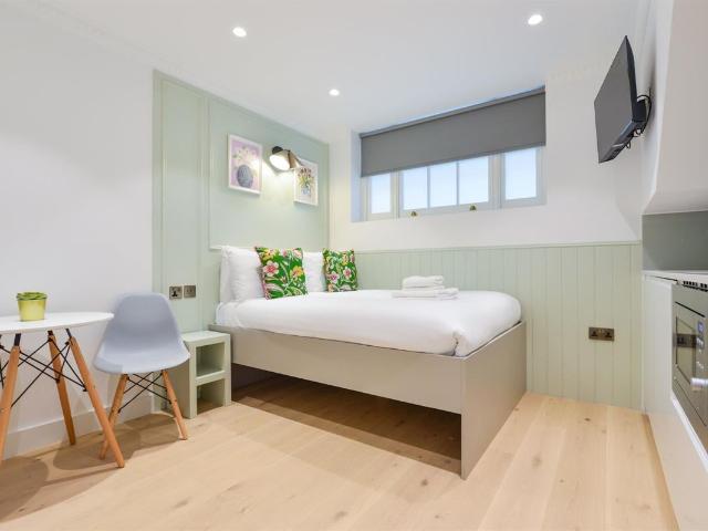Apartment at Star Street, City of Westminster