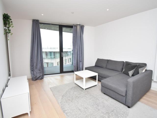 Apartment at Starboard Way, Greater London