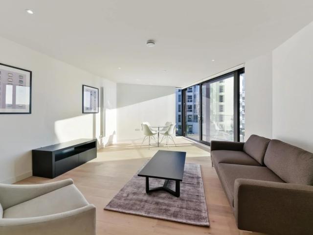 Apartment at Starboard Way, Greater London