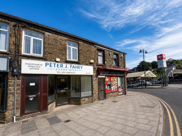 Apartment at Station Terrace, Caerphilly