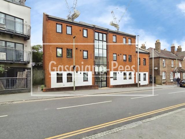 Apartment at Station View, Guildford
