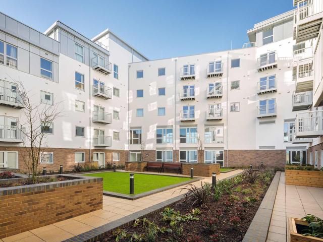 Apartment at Station View, Guildford