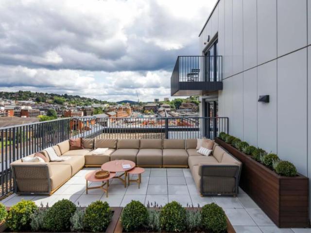 Apartment at Station View, Guildford