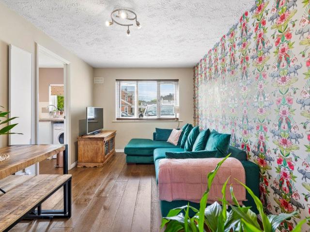 Apartment at Station Approach West, Reigate and Banstead