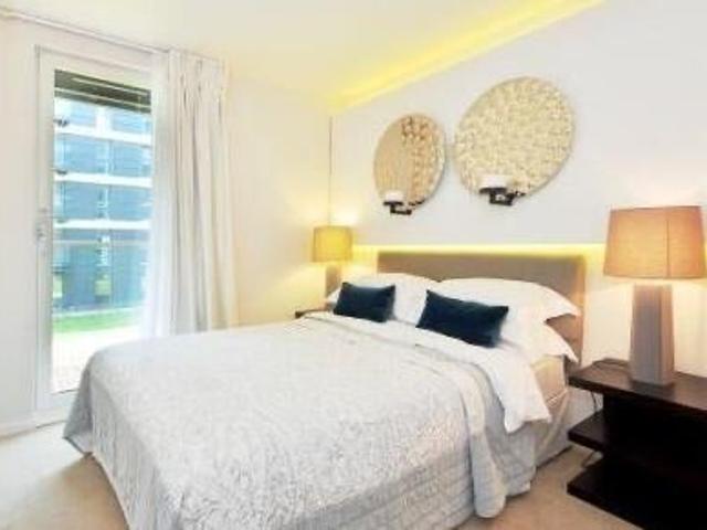 Apartment at Station Approach, Greater London