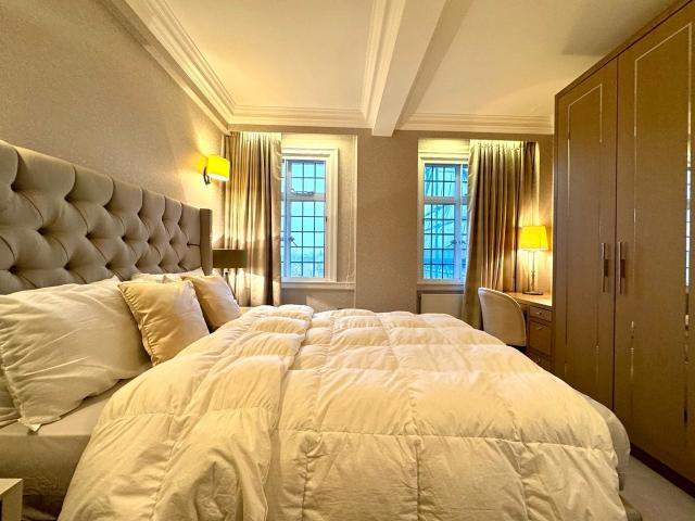 Apartment at Station Approach, Marylebone Road, City of Westminster