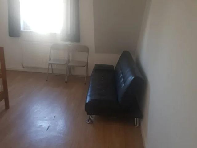 Apartment at Station Parade, Greater London