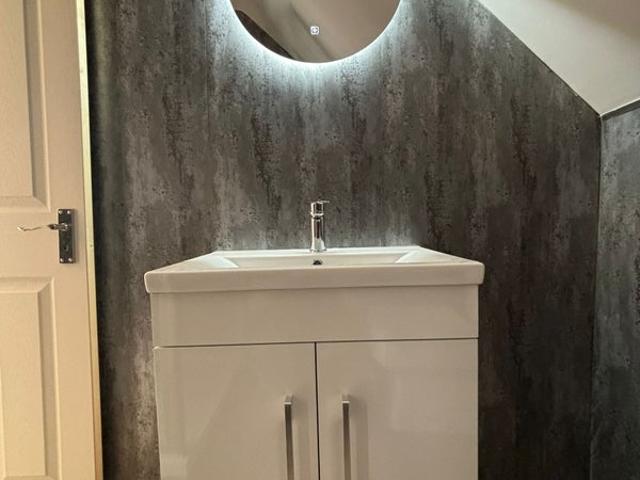 Apartment at Station Road, Greater London