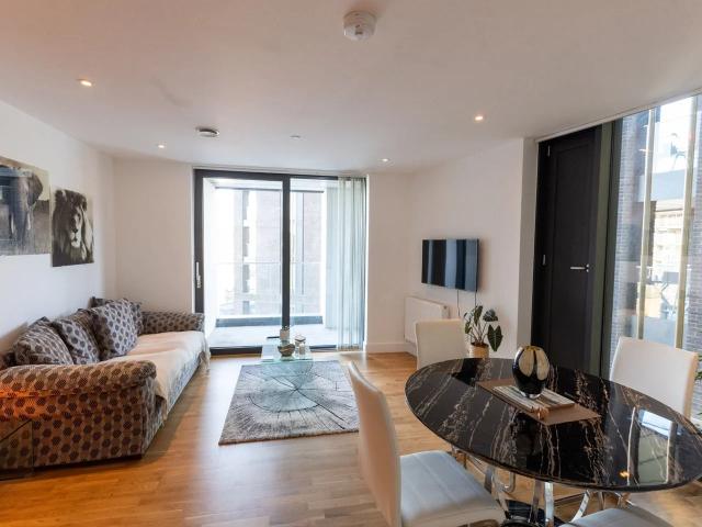 Apartment at Station Road, Greater London