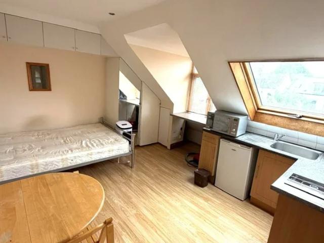 Apartment at Station Road, Greater London